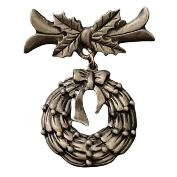 Vintage | Jewelry | Vintage Pewter Silver Charmed Holiday Wreath On ...
